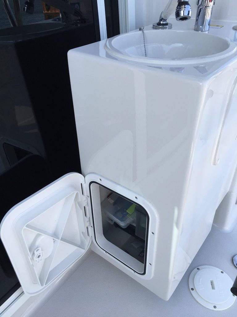 ボートオーナー様へ直撃！ 人気シリーズ EX34のこだわりポイント一挙公開！！ ｜ ヤンマーマリンブログ